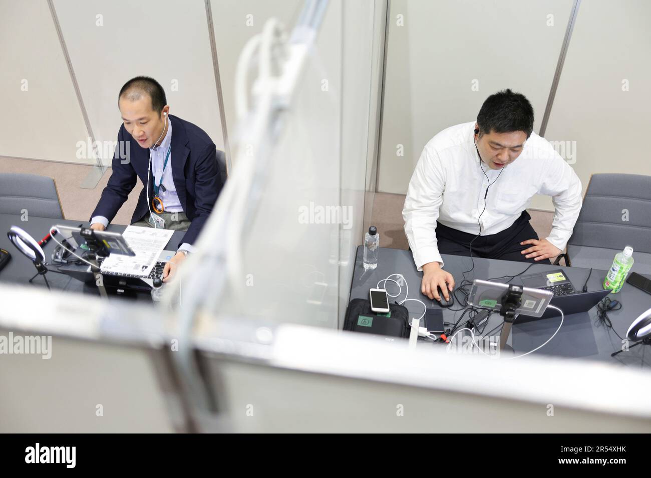 Japanese insurance company starts online interview as employment test ...