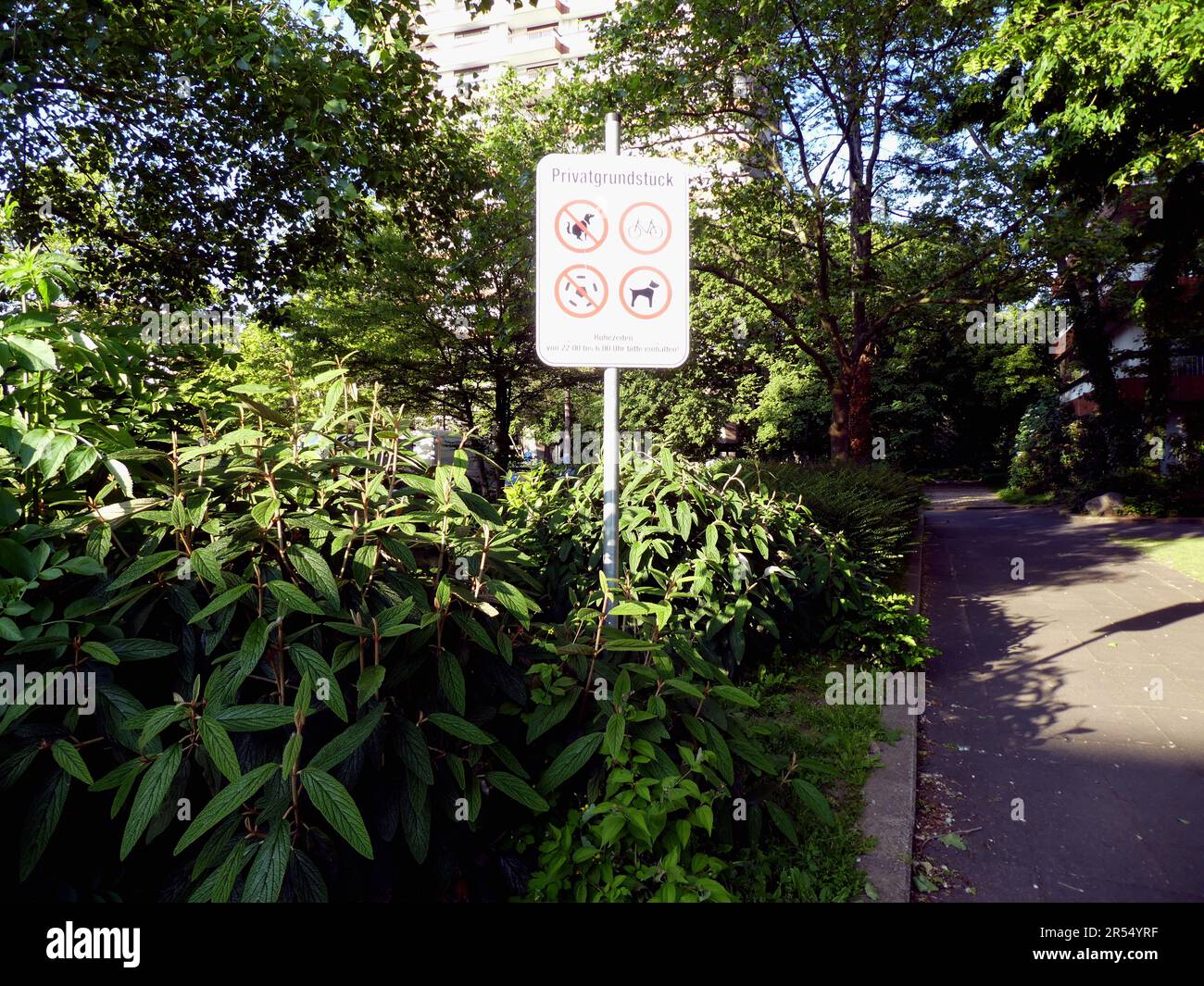 Cologne, Germany. 27th May, 2023. Prohibition sign - PRIVATE PROPERTY ...
