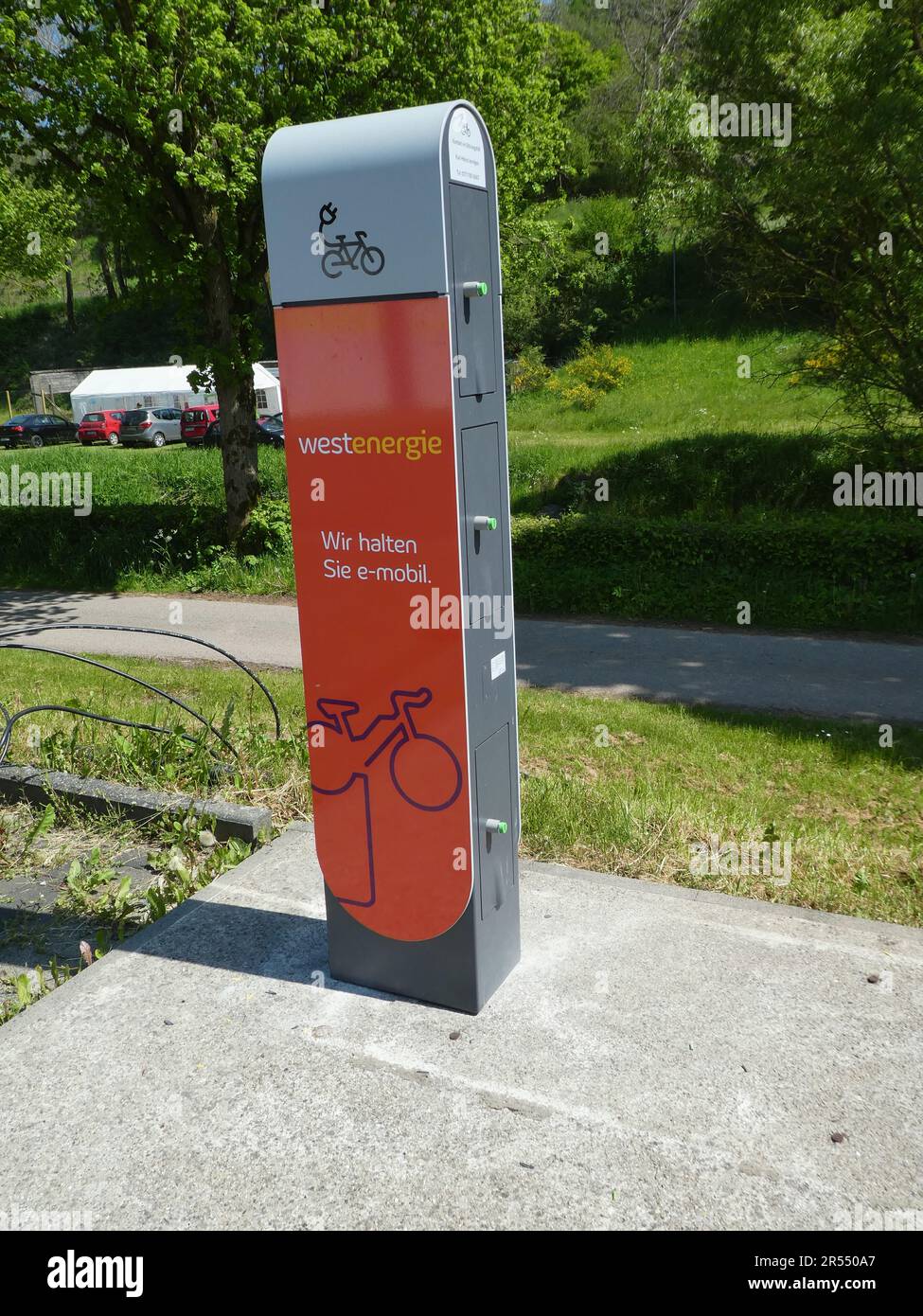Ebike charging station hi-res stock photography and images - Alamy