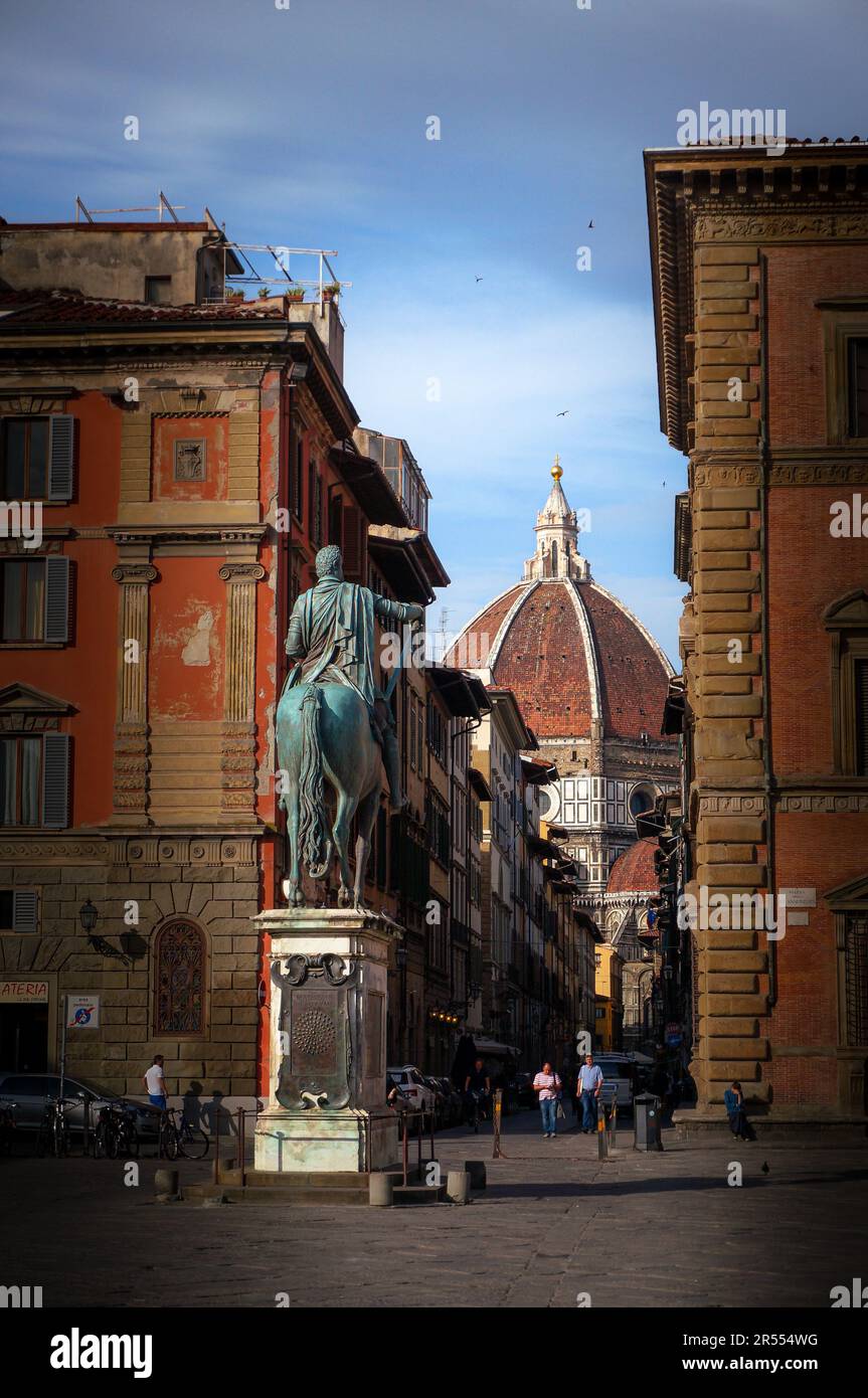 Equestrian sculpture of Duke Ferdinand de' Medici in Piazza Santissima ...