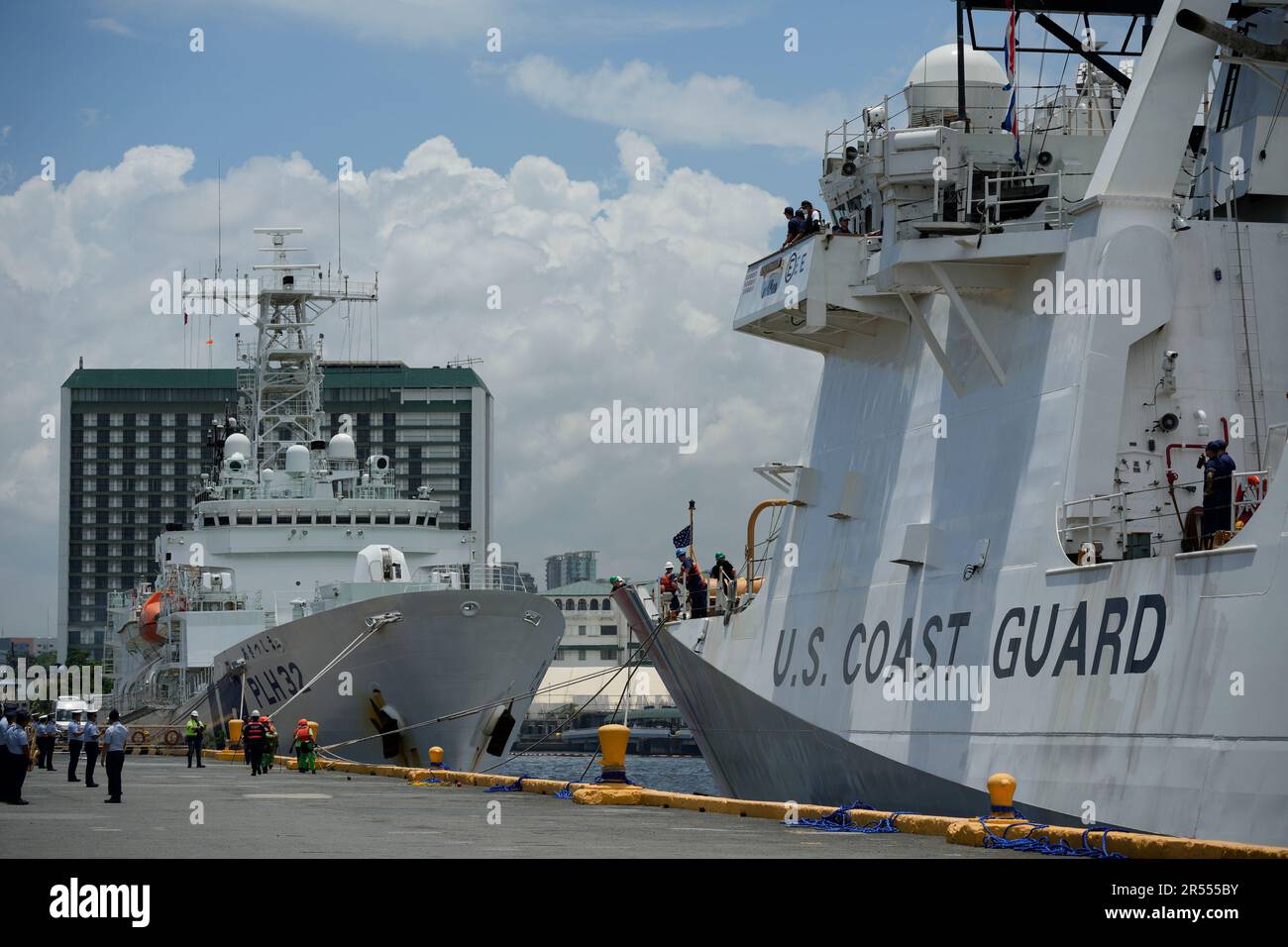 The U.S. Coast Guard Cutter Stratton (WMSL 752), right, and Japanese ...