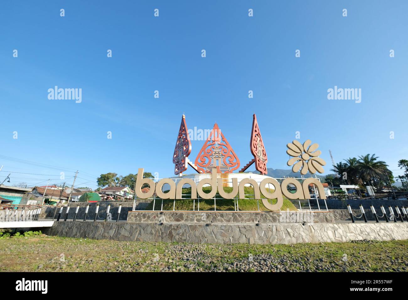 Bandungan Semarang, Indonesia - 01 June 2023: Monument in Bandungan ...