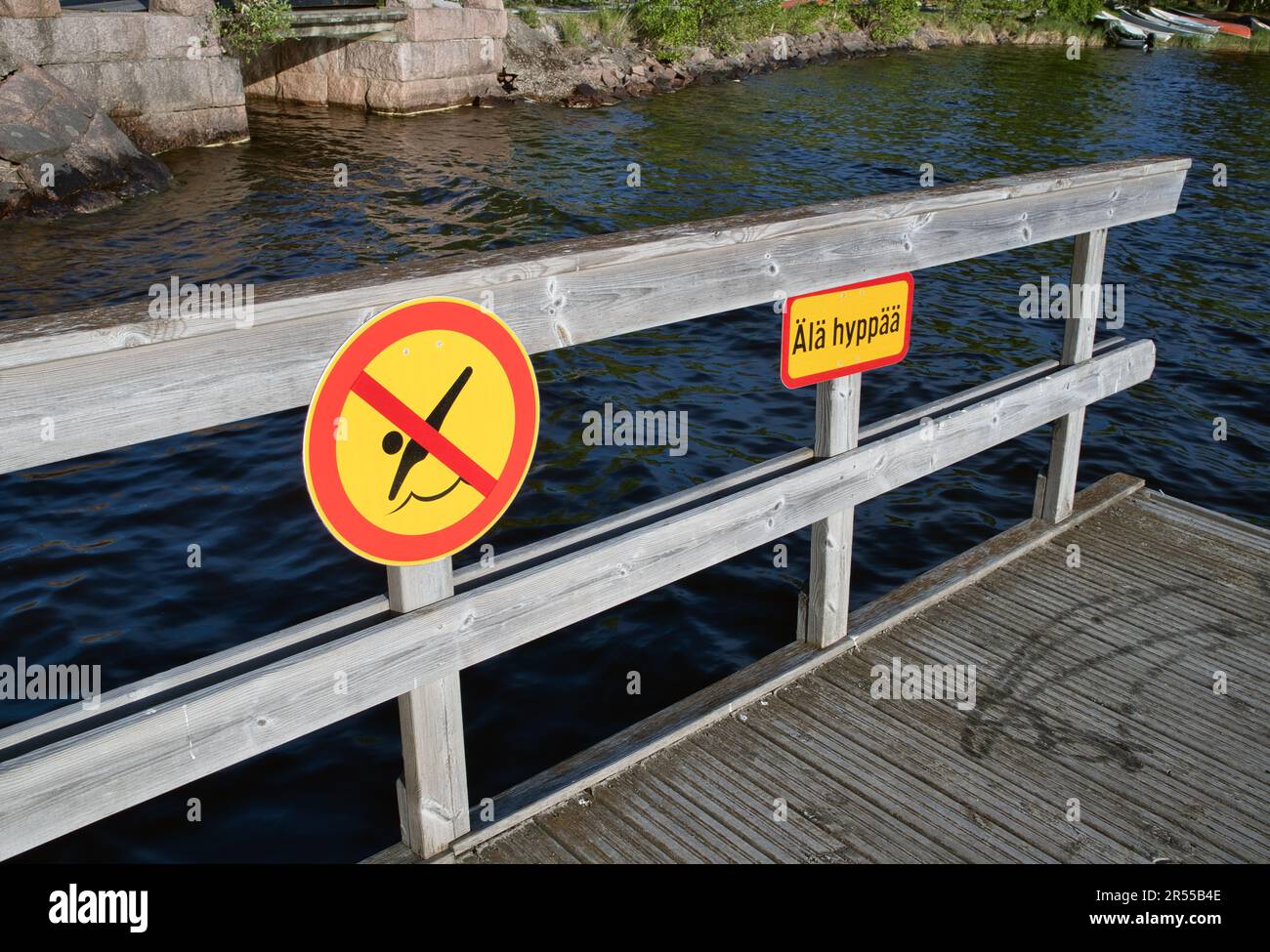 Warning sign on jetty hi-res stock photography and images - Alamy