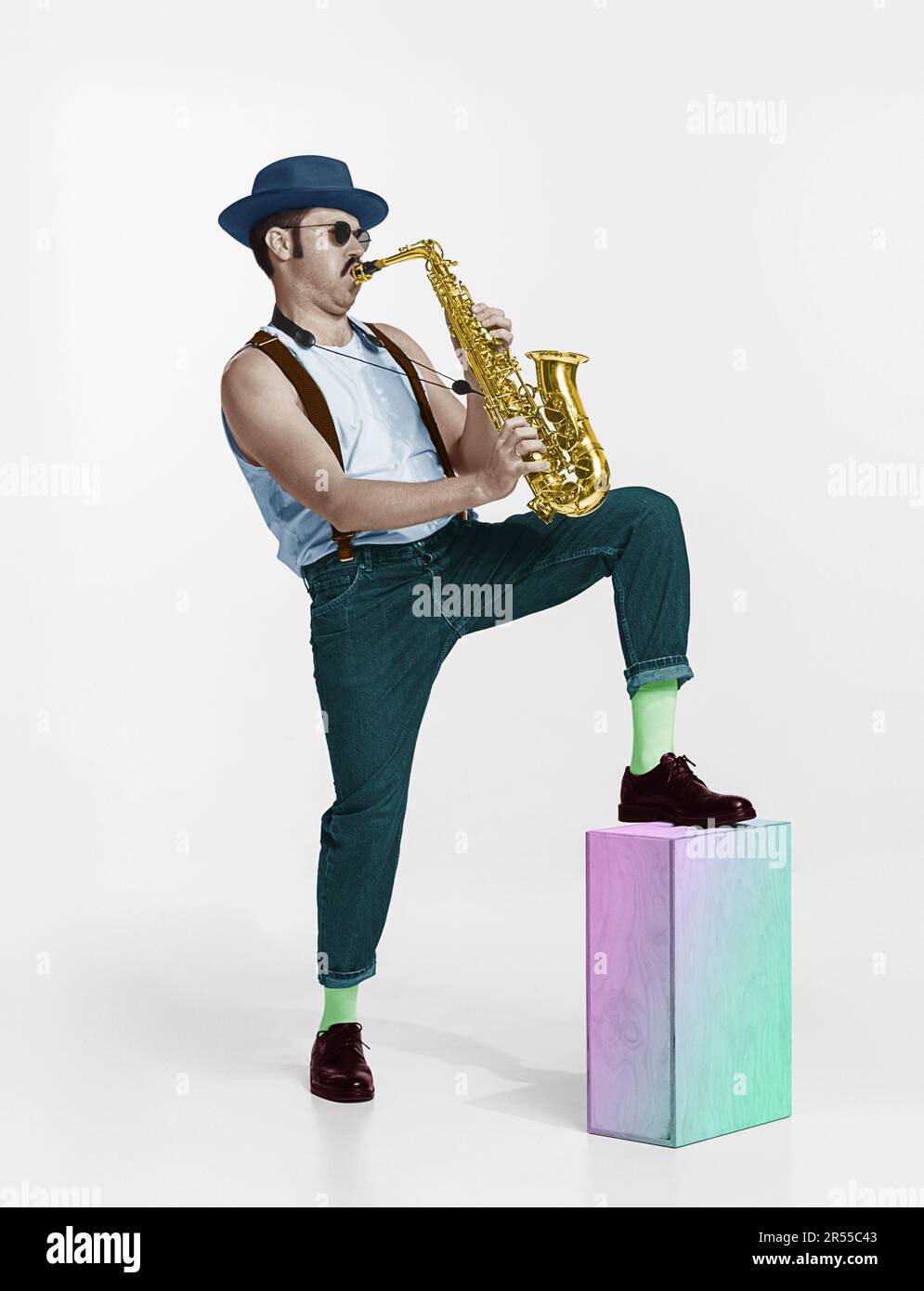 Orchestra braces hi-res stock photography and images - Alamy