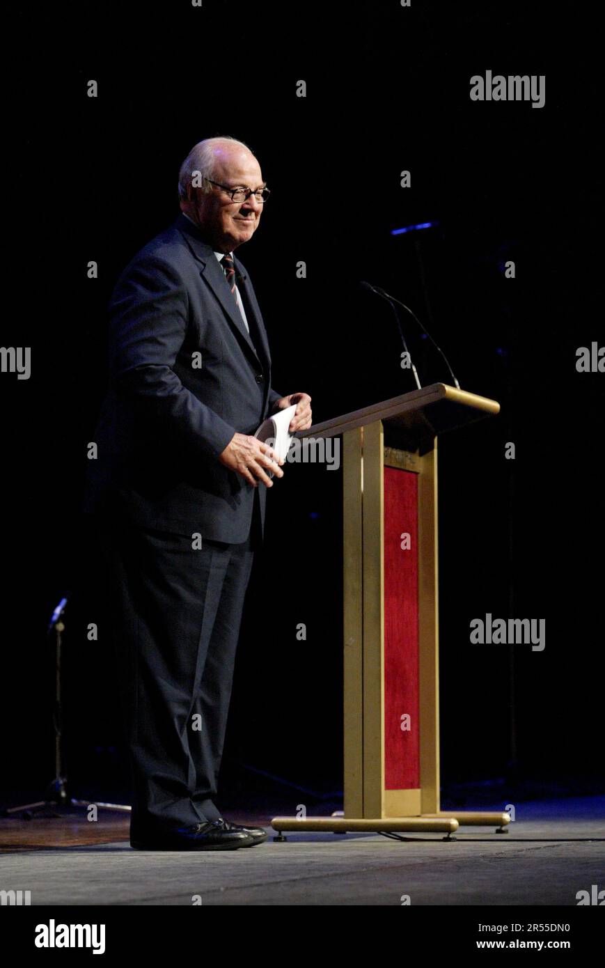 Hans Blix, the former chief UN weapons inspector, is awarded the Sydney ...