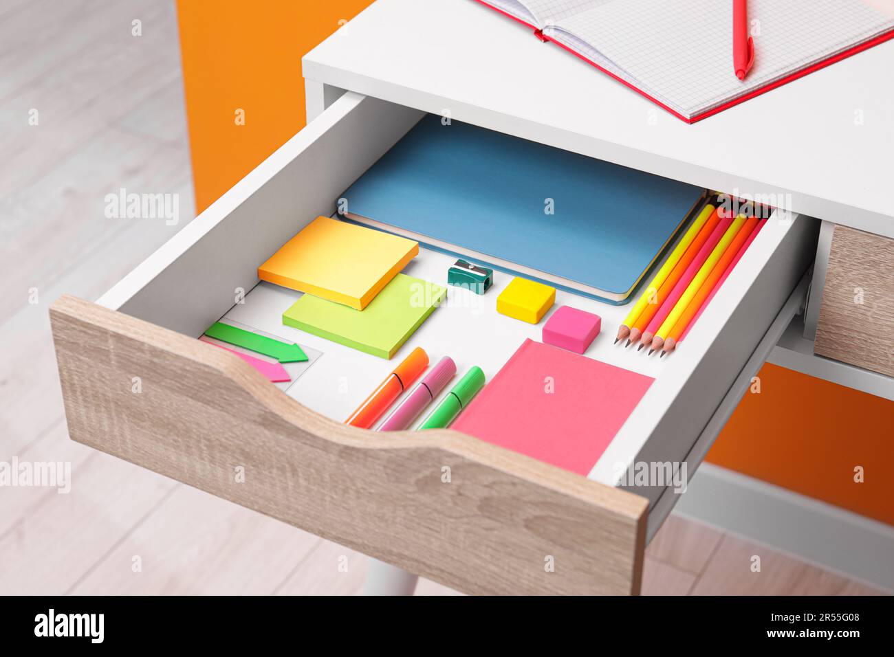 Open drawer sketch hi-res stock photography and images - Alamy