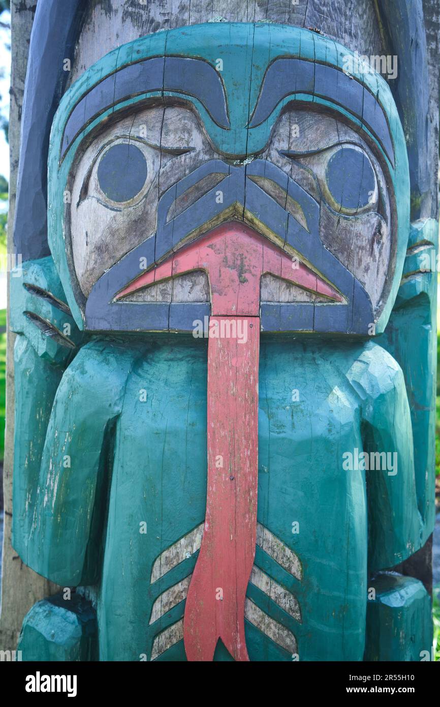 Detail of a totem pole at Butchart Gardens, Victoria, Vancouver Island ...
