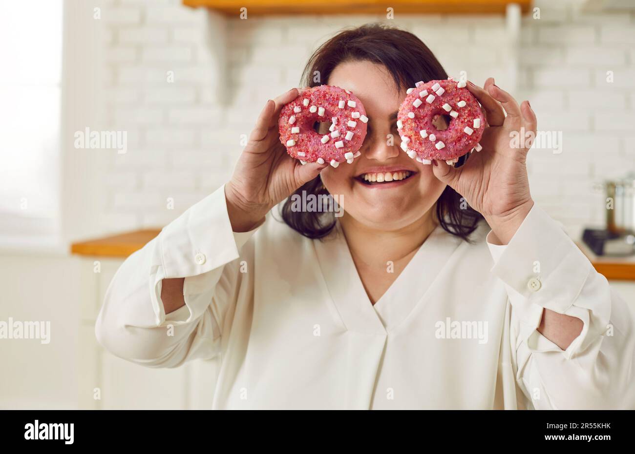 Chubby holding birthday cake hi-res stock photography and images - Alamy