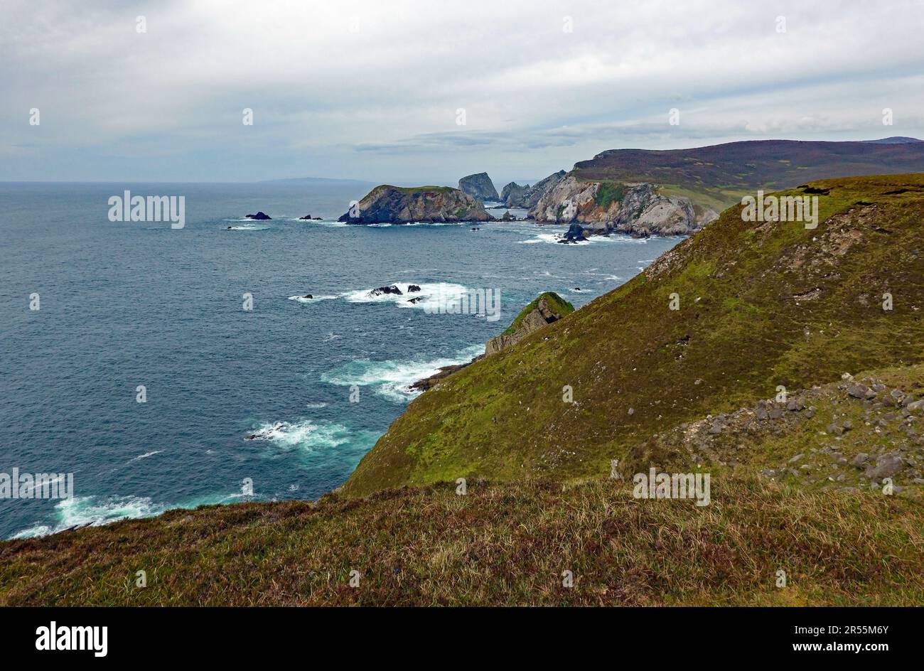 View on the croggy cliffs island and sea stacks on north of Port (An ...