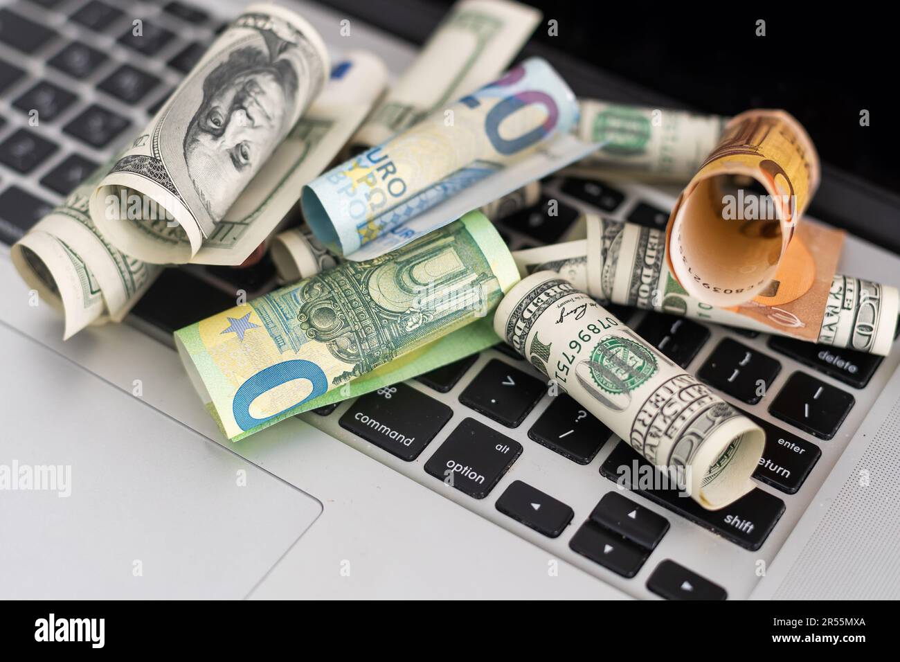 Planning and infrastructure bill hi-res stock photography and images ...