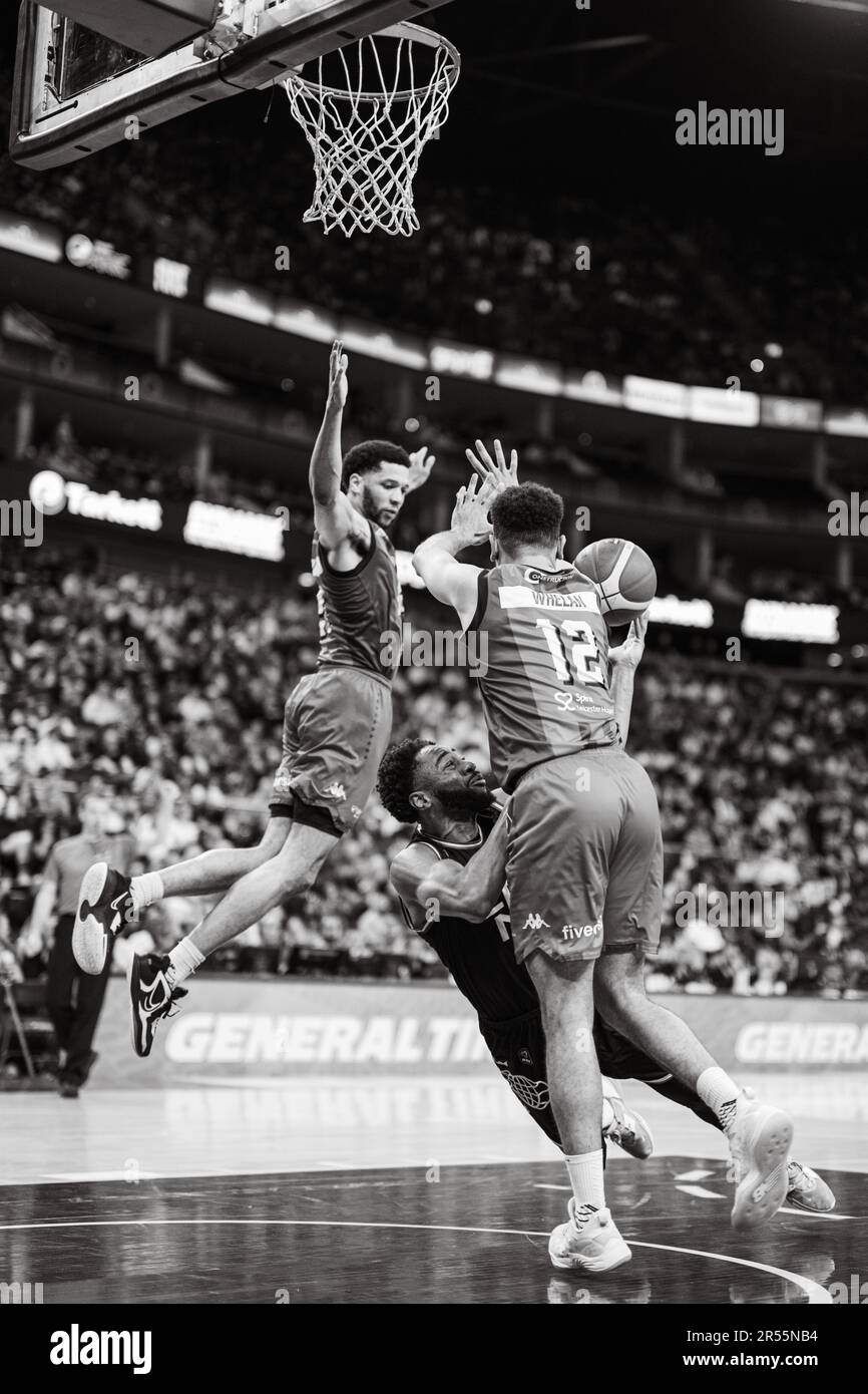 Mens basketball at the o2 arena hi-res stock photography and images - Alamy