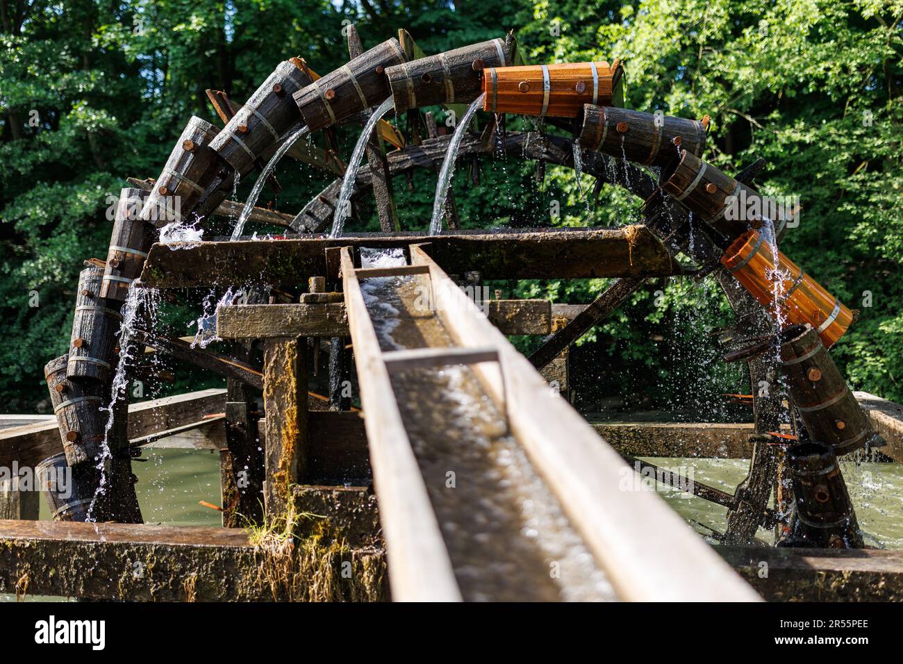 Nuremberg, Germany. 01st June, 2023. The water wheel at the Lederersteg ...