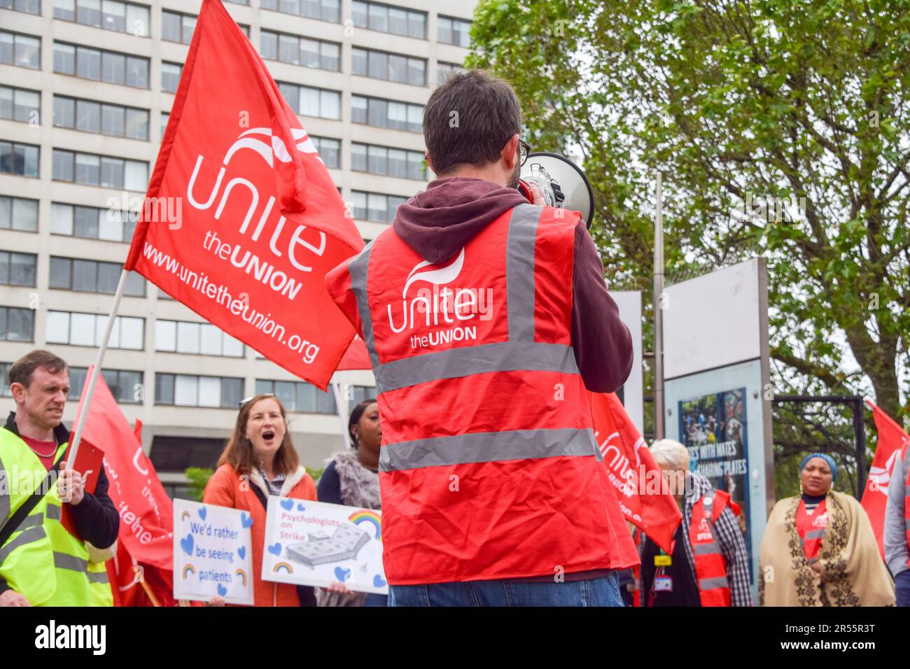 London, England, UK. 1st June, 2023. Unite picket line outside St ...