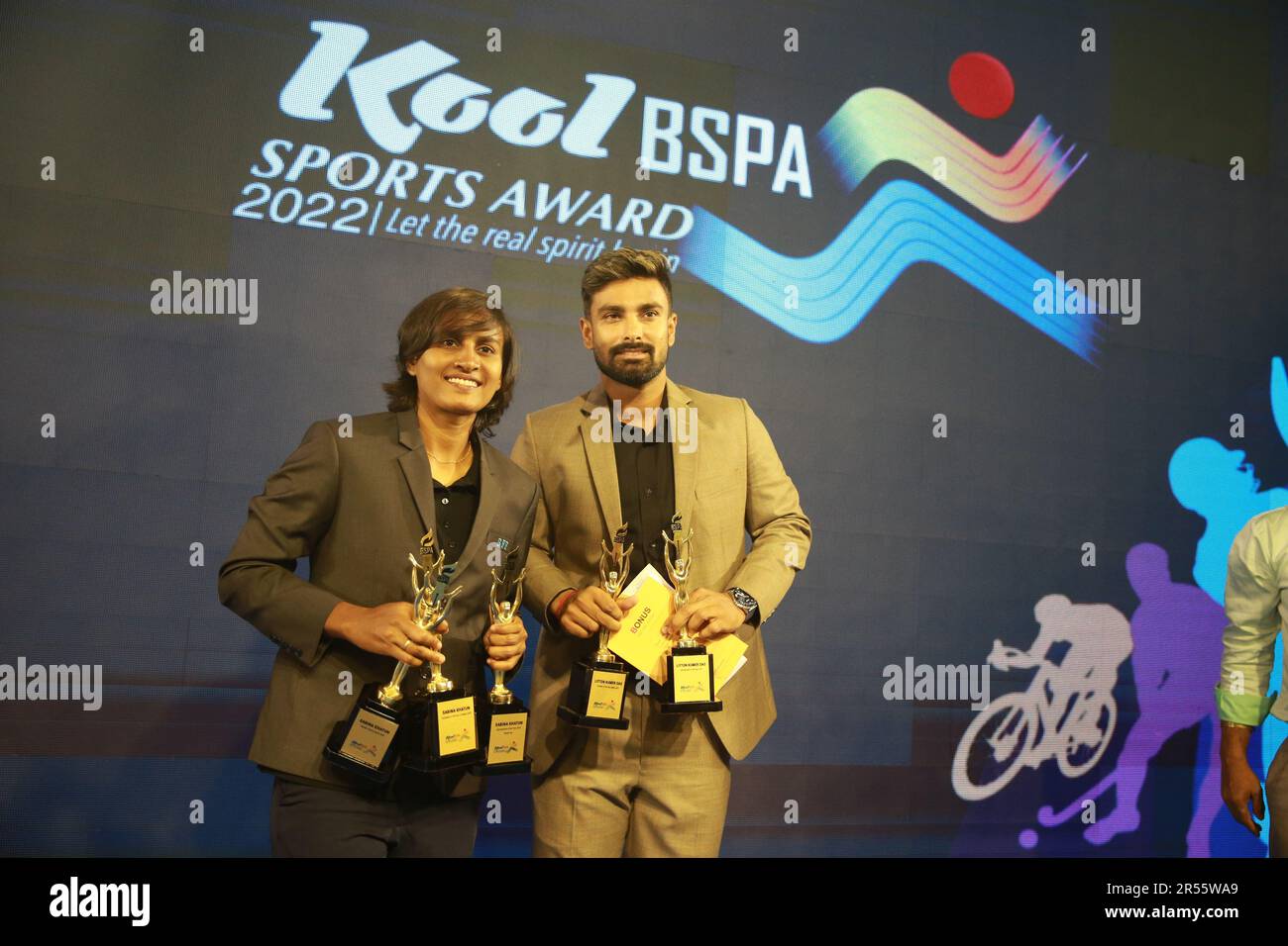 Bangladesh star batter Liton Das (R) won the Bangladesh Sports Press ...