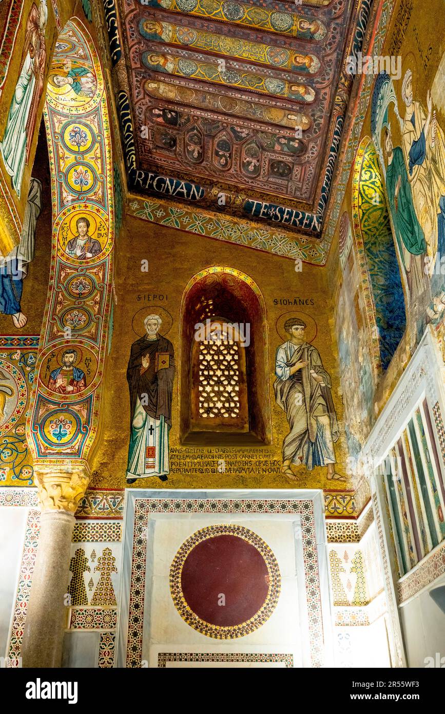 Interior of the famous Capella Palatina Chapel inside the Palazzo dei ...
