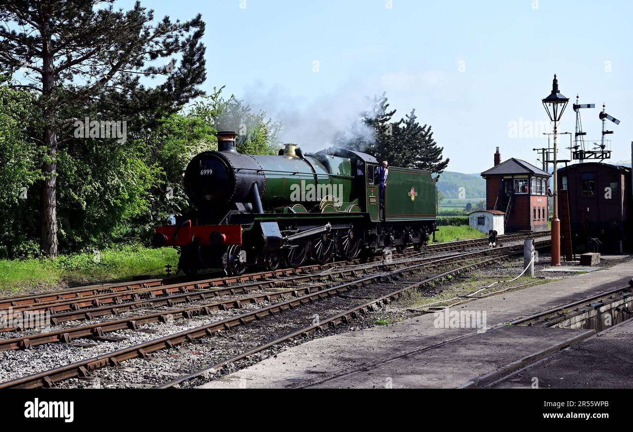 GWR Hall class locomotive No 7903 Foremarke Hall, running as No 6999 ...