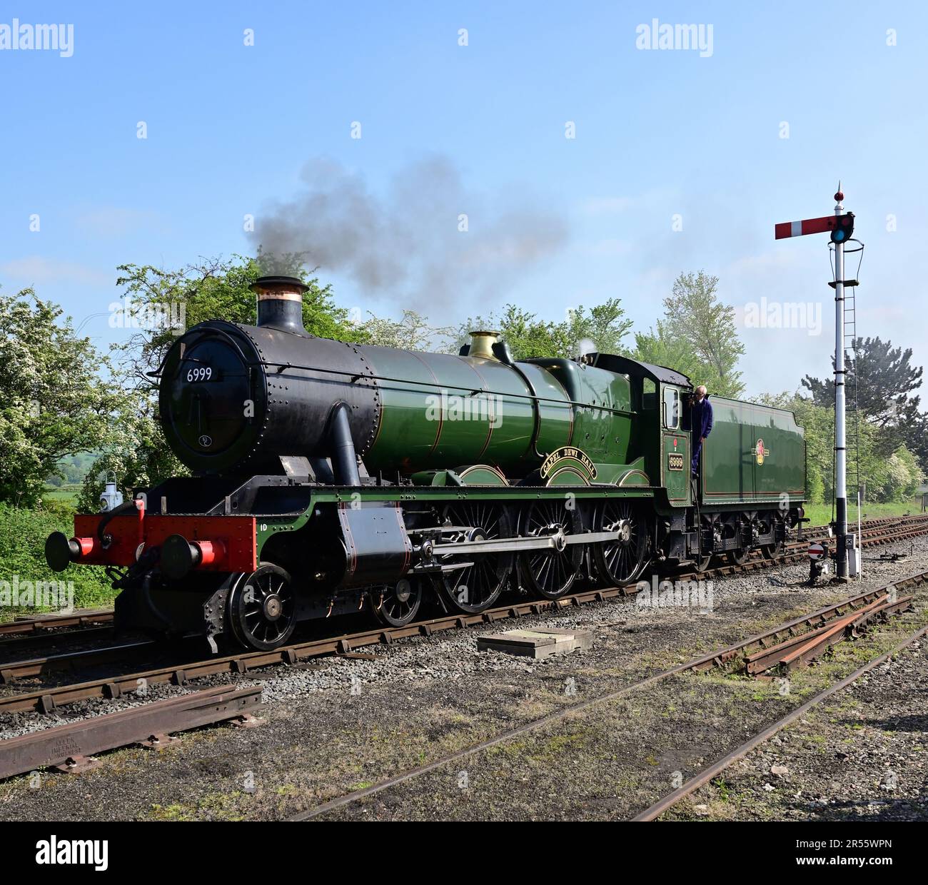GWR Hall class locomotive No 7903 Foremarke Hall, running as No 6999 ...