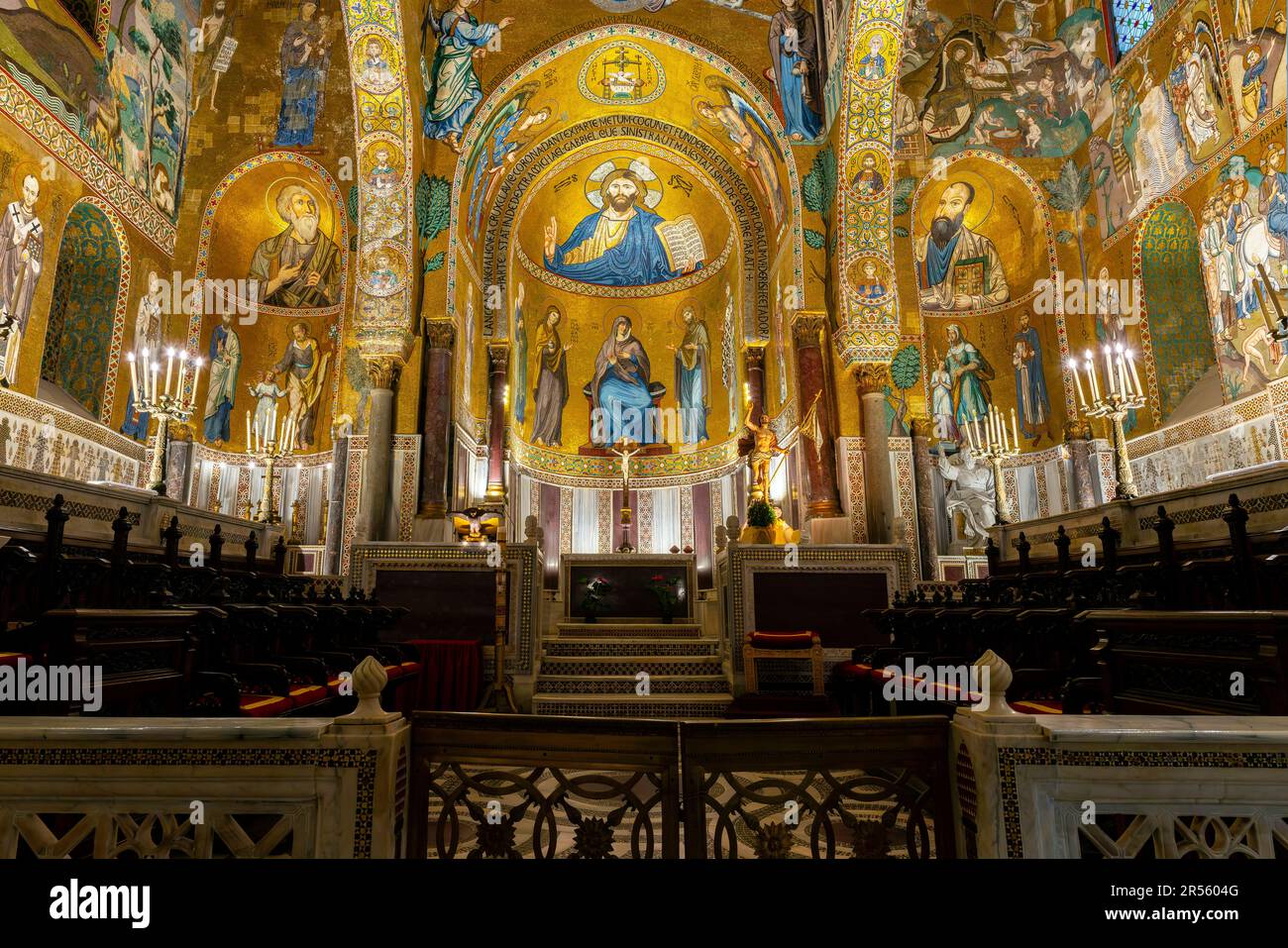 Interior of the famous Capella Palatina Chapel inside the Palazzo dei ...
