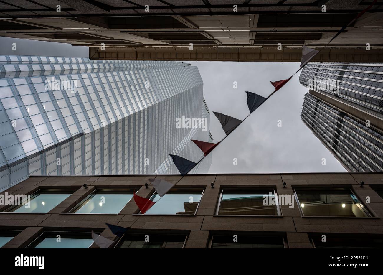 London, UK: Looking up at 22 Bishopsgate or TwentyTwo, and Tower 42 in ...