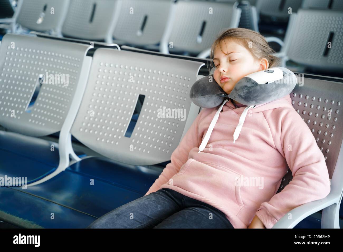 Airport sleep child hi-res stock photography and images - Alamy