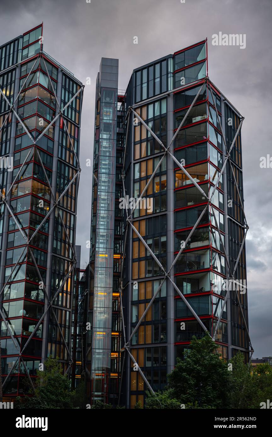 London, UK: Modern apartment buildings along Holland Street in the ...