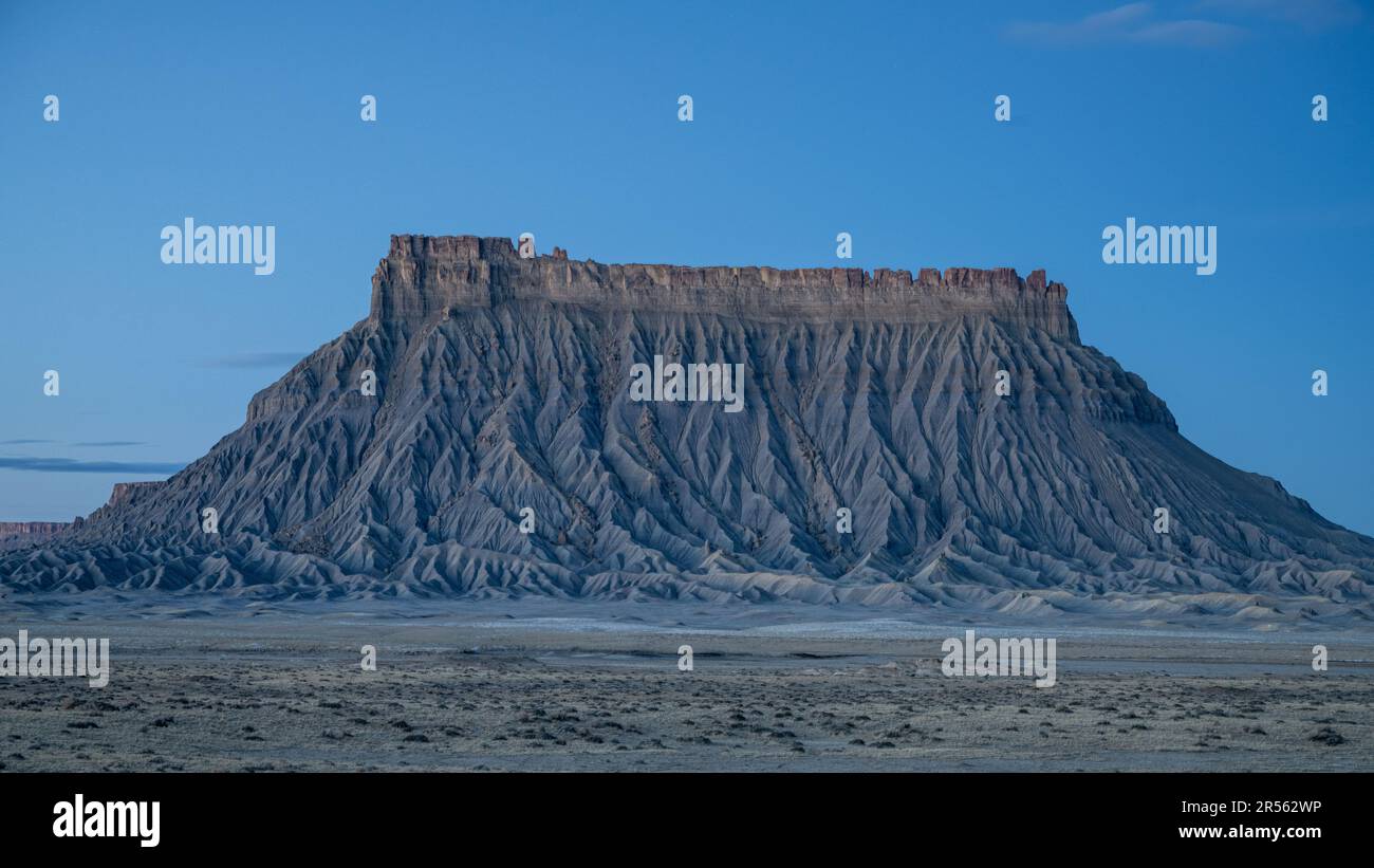 Blue hills hi-res stock photography and images - Alamy