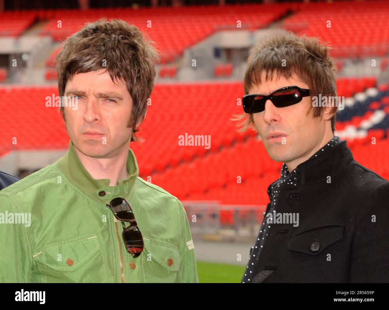 Noel and liam gallagher 2023 hi-res stock photography and images - Alamy