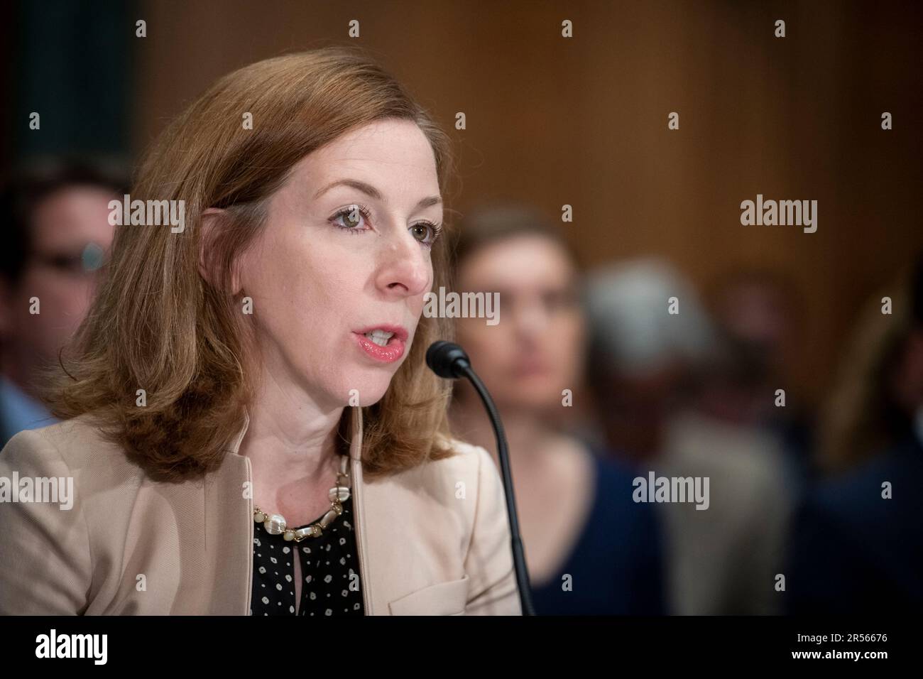 Elizabeth rosenberg hi-res stock photography and images - Alamy