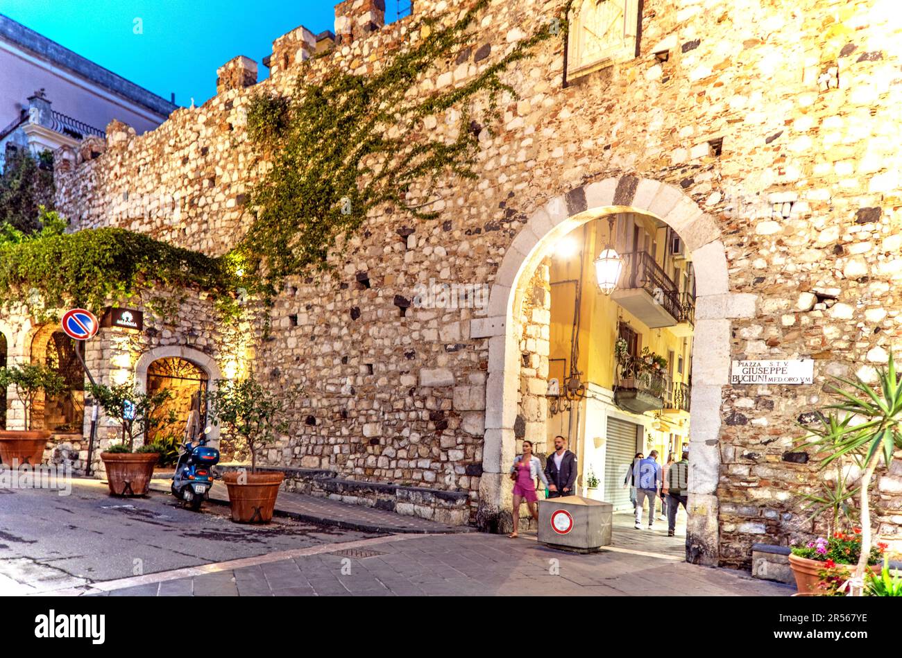 Central Taormina At Night Sicily Stock Photo - Alamy