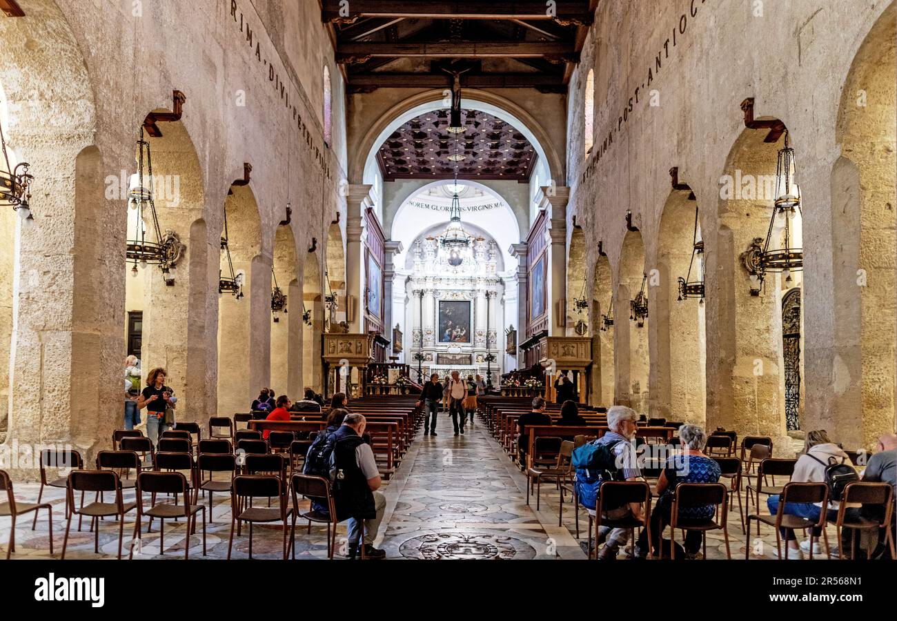 Interior of The Duomo Cathedral In Duomo Square Ortigia Sicily Stock ...
