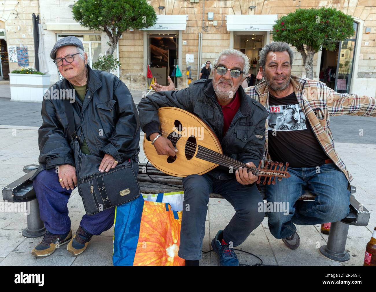 Traditional musicians in local hi-res stock photography and images - Alamy