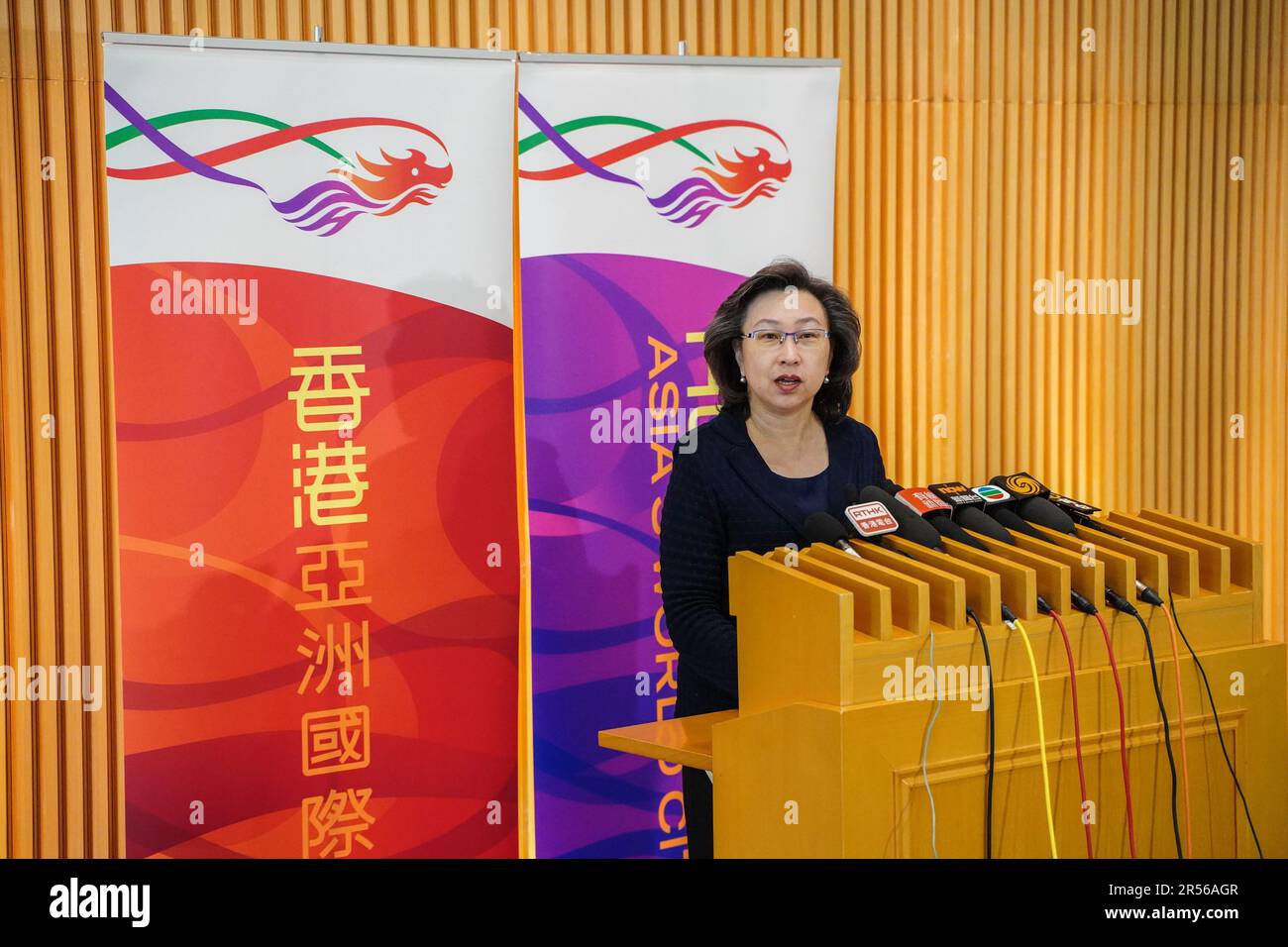 Ingrid yeung hi-res stock photography and images - Alamy