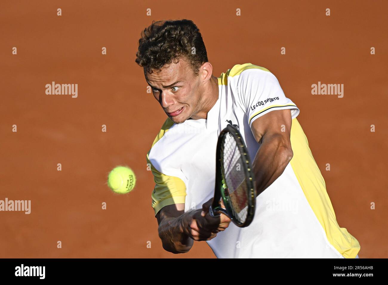 Luca van assche paris hi-res stock photography and images - Alamy