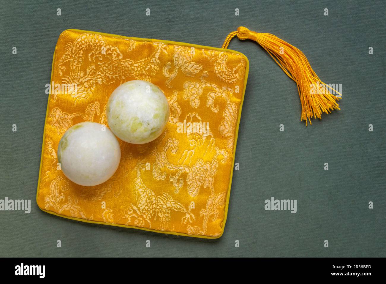 Pair of balls hi-res stock photography and images - Alamy