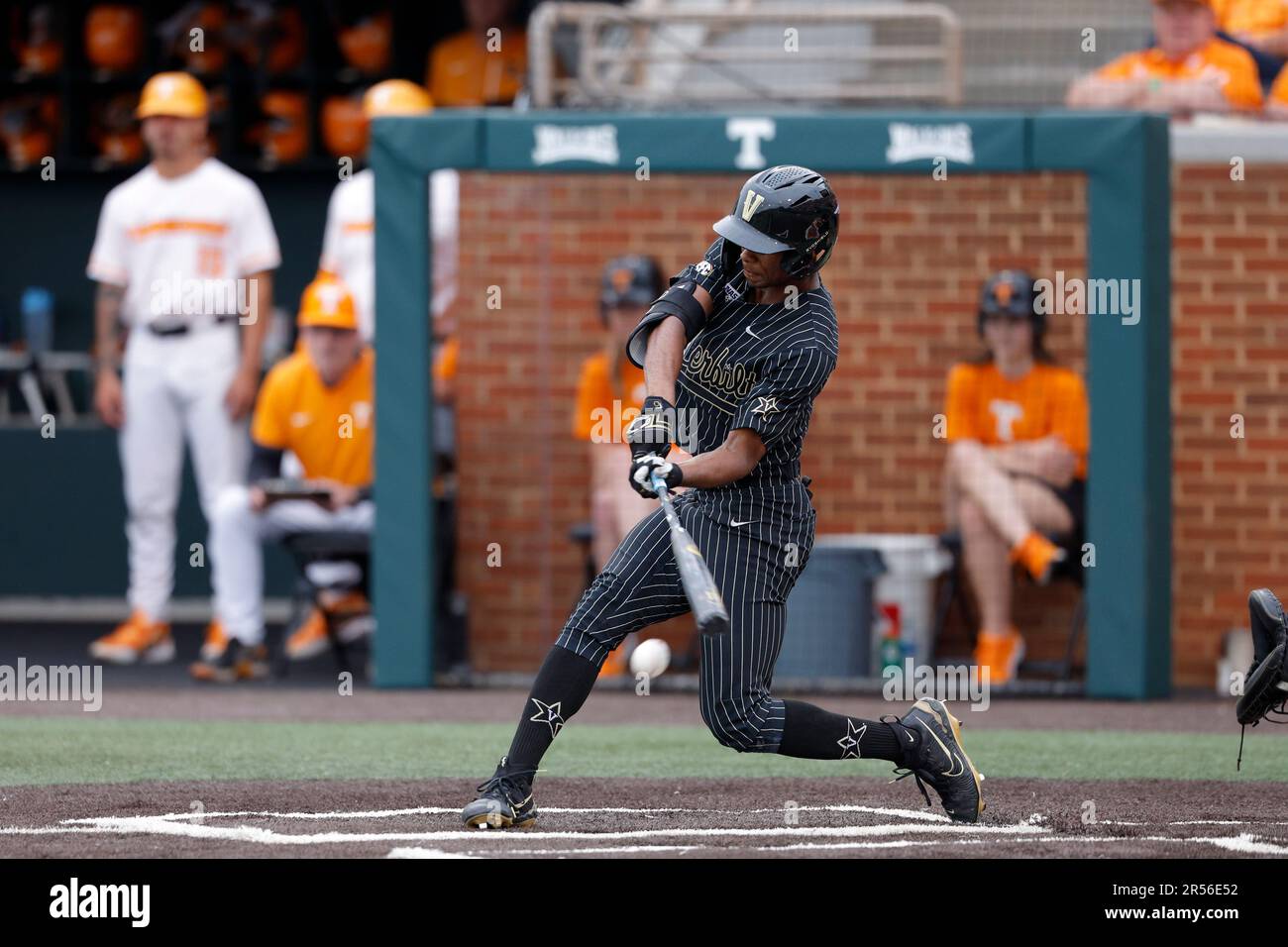Vanderbilt Commodores center fielder Enrique Bradfield Jr. (51) at bat ...