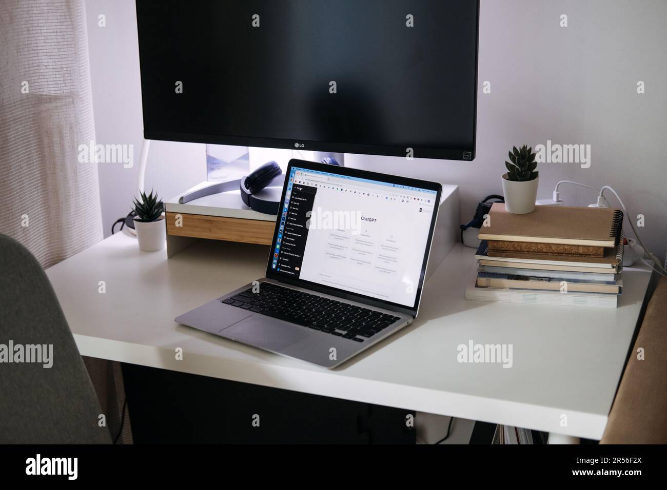 Creative Ways to Use ChatGPT by OpenAI. ChatGPT Prompts For Every Type ...