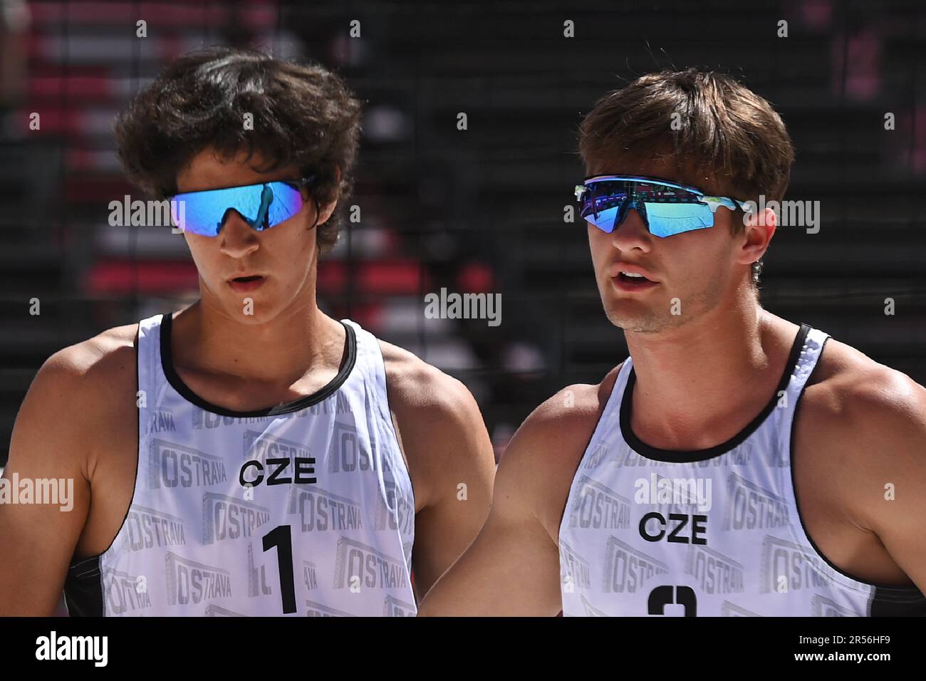 Mens pro volleyball hi-res stock photography and images - Alamy