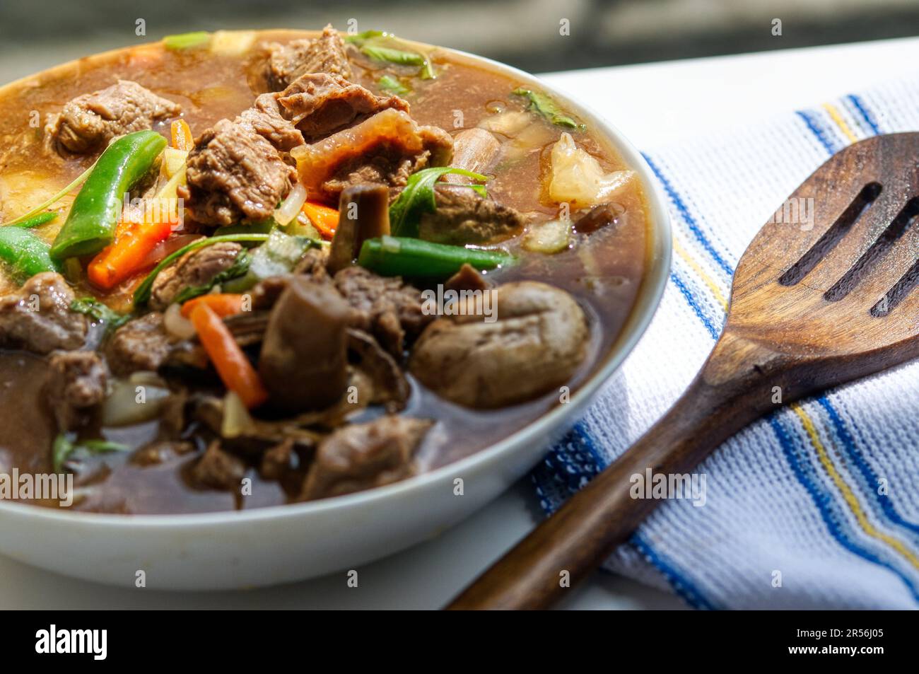 irish beef stew Stock Photo - Alamy