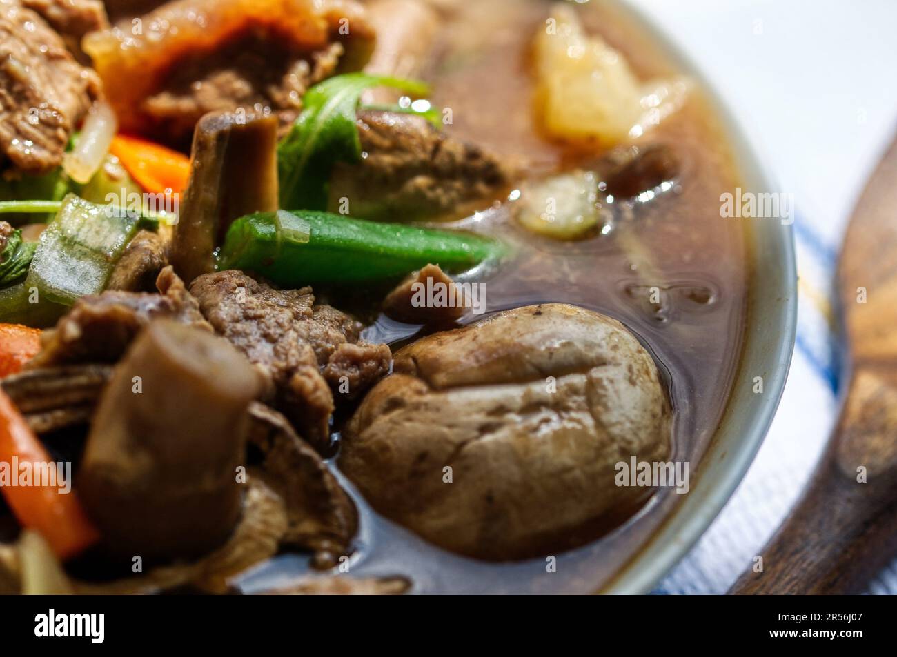 irish beef stew Stock Photo - Alamy