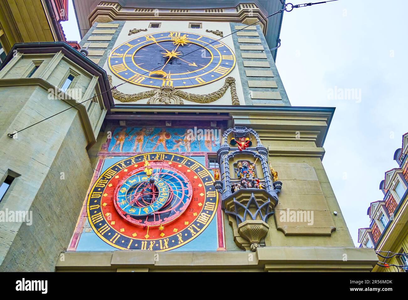 Impressive medieval astronomical clock of Zytglogge tower in Bern ...