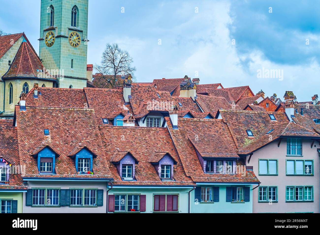 Typical Bernese houses with red tiles roofs, Mattequartier district ...