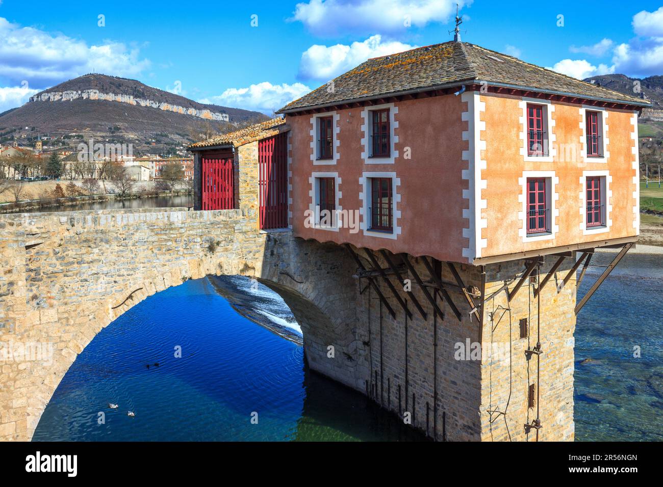 Weir tower hi-res stock photography and images - Alamy