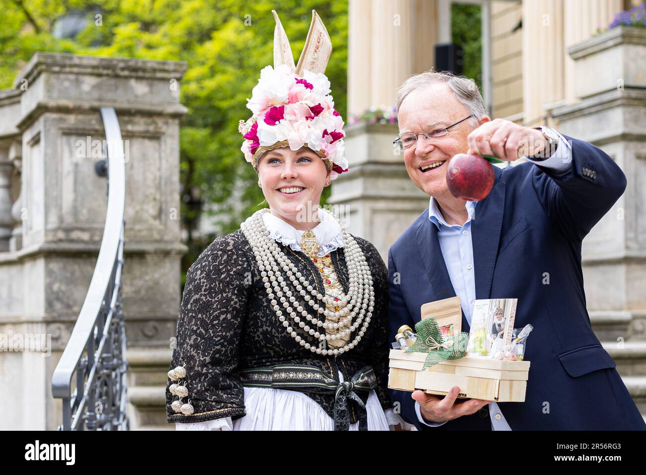 Hanover, Germany. 01st June, 2023. Anna-Sophie Sietas (l), Blossom ...
