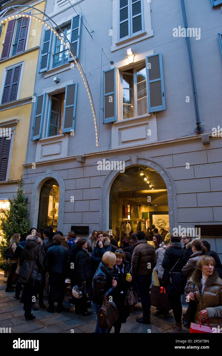 Moncler shop hi-res stock photography and images - Alamy