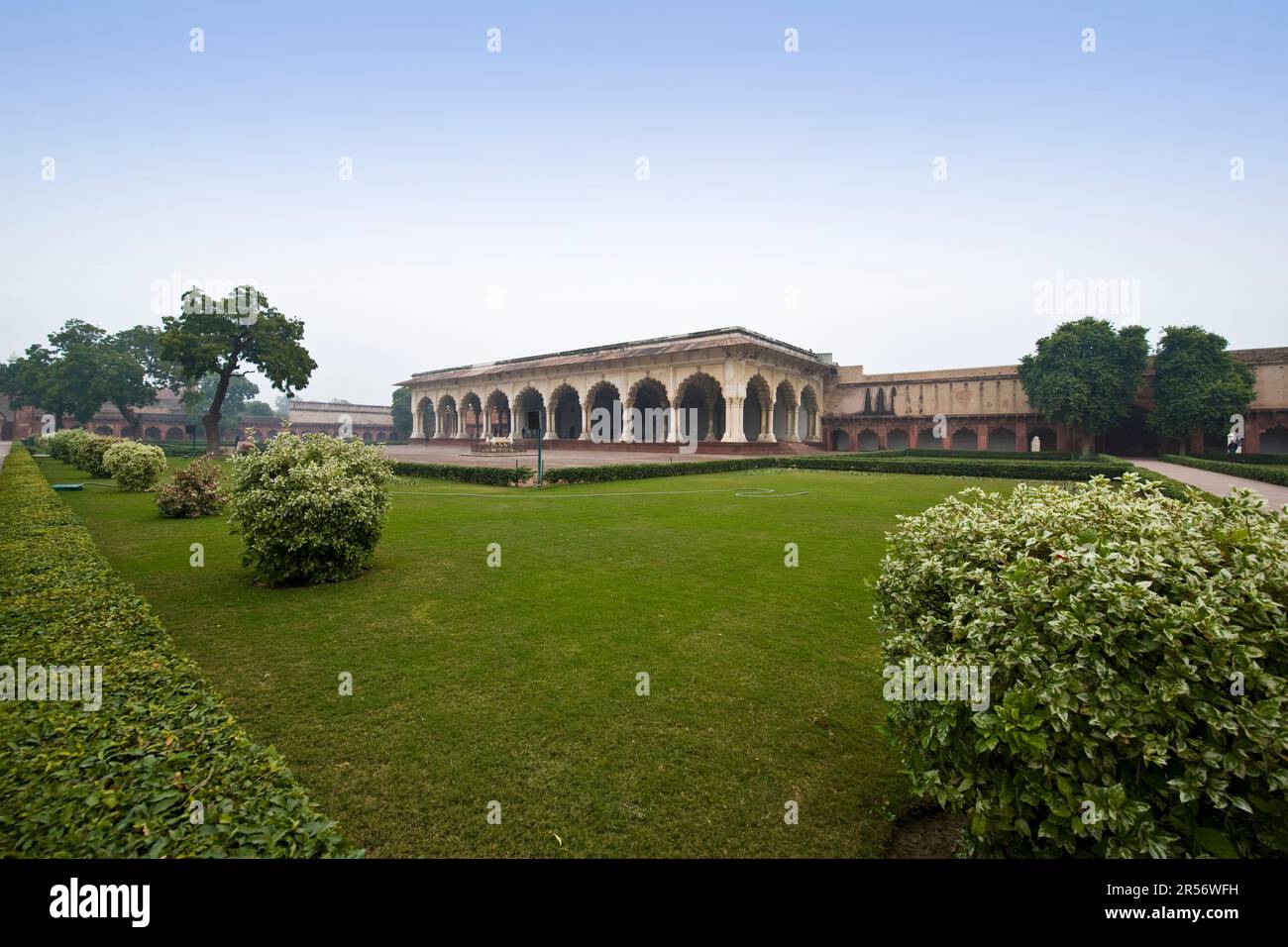 Garden red fort hi-res stock photography and images - Alamy