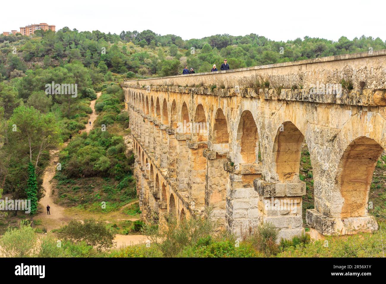 Two tiered Roman aqueduct Stock Photo - Alamy