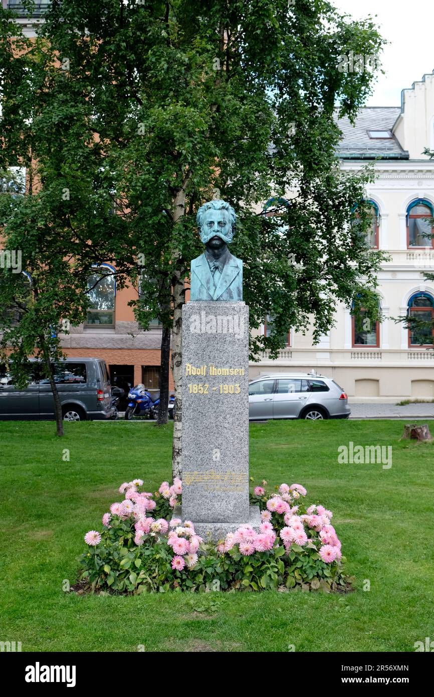 Monuments statue statues sculpture hi-res stock photography and images ...