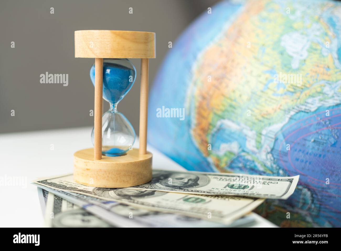 Earth time graph hi-res stock photography and images - Alamy