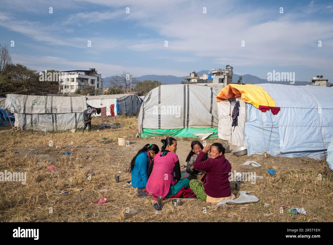 Earthquake. Refugee Camp. Nepal Stock Photo - Alamy