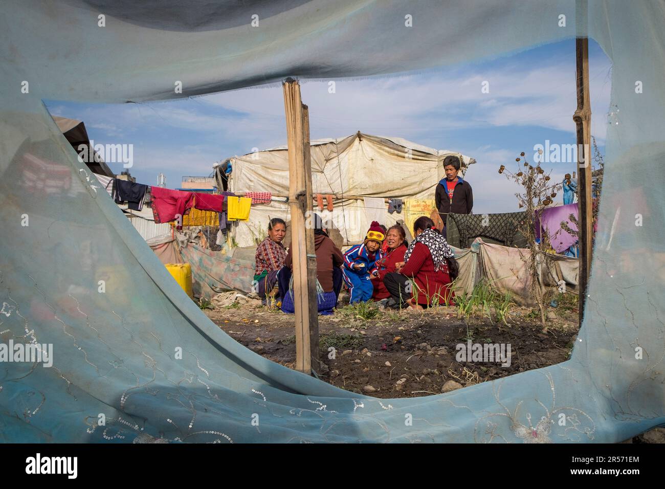 Earthquake. Refugee Camp. Nepal Stock Photo - Alamy